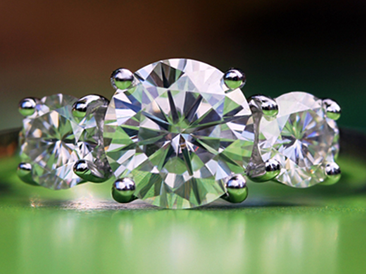 Can You Spot a Real or Fake Diamond Ring?