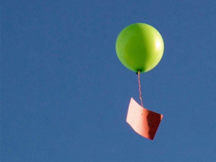 Two Texas Girls Send Balloon to Late Dad, Get Sweet Response From ...