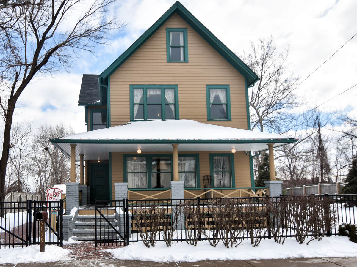 How to Visit the 'Christmas Story' House