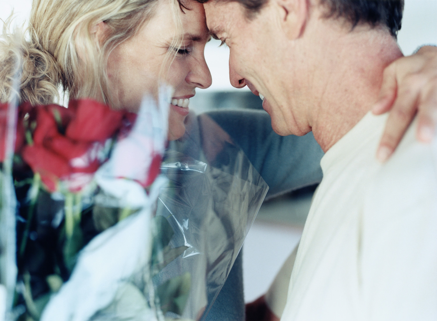 3 Tips on How to Find Old Friends From Your Past