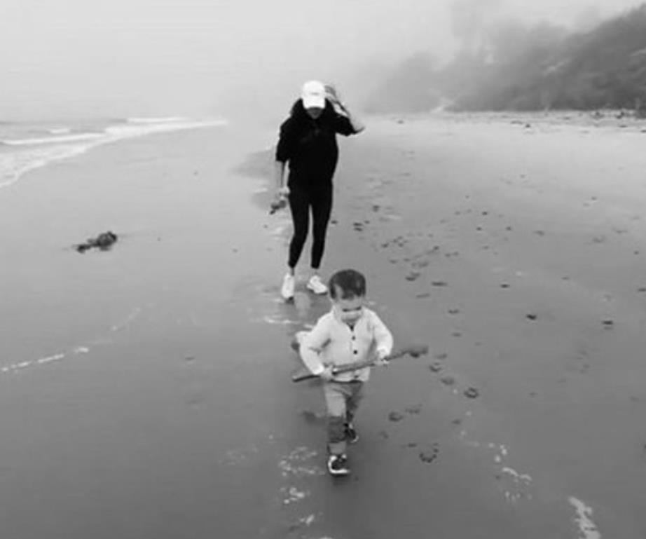Harry and Meghan Share New Photo of Archie | Woman's World