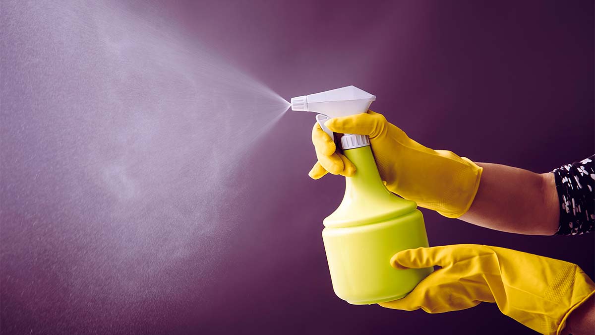 How To Use Cleaning Vinegar at Home | Woman's World