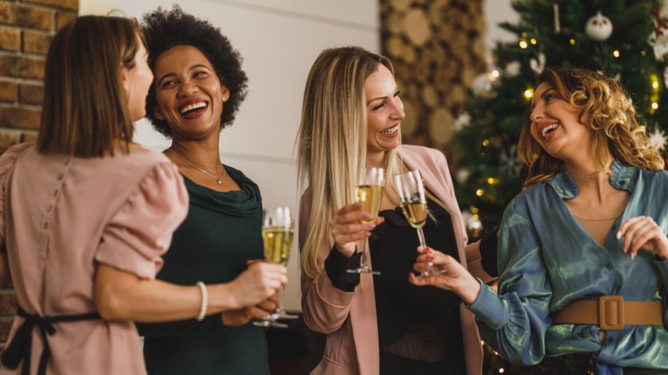 6 Beauty Hacks for Your Next Party | Woman's World