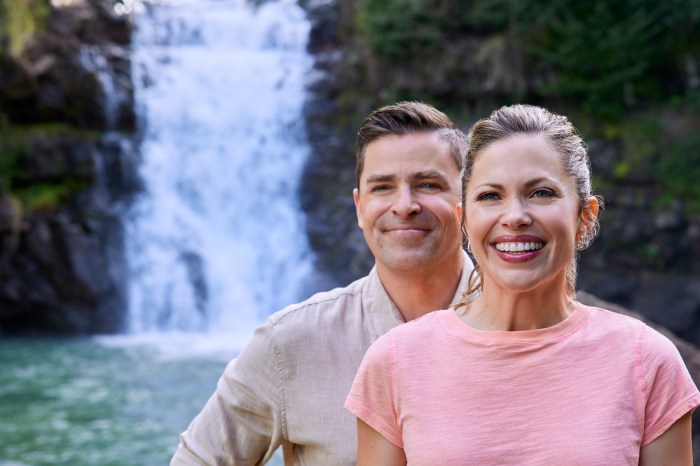 Pascale Hutton: Get To Know the Hallmark Sweetheart | Woman's World