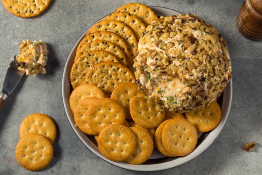 Kelly Senyei’s Football Cheese Ball Recipe: A Fun Super Bowl Snack ...