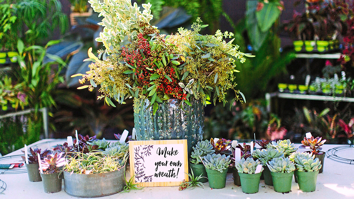 Wreaths Decorating Party: Event Pro's How-To's and Tips | Woman's World