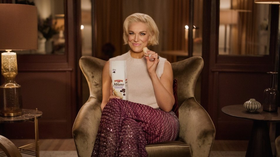 Hannah Waddingham Reveals How She Makes Life Sweet | Woman's World