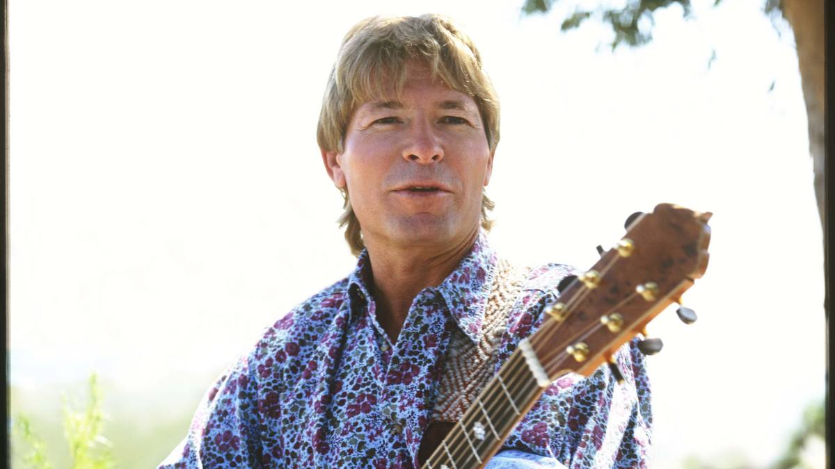 John Denver Greatest Hits, Ranked: 13 Happy Songs | Woman's World
