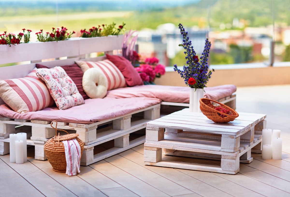 Repurpose Old Wooden Pallets Into DIY Decor | Woman's World