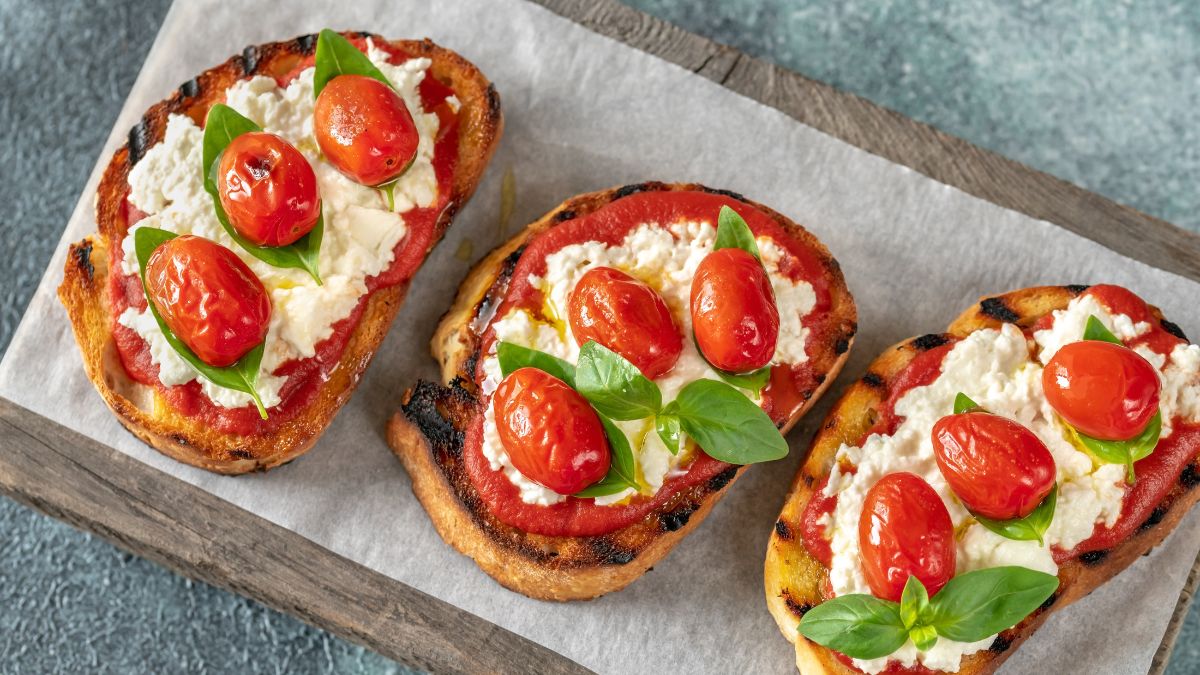 Pizza Toast: Trendy 20-Minute Recipe | Woman's World