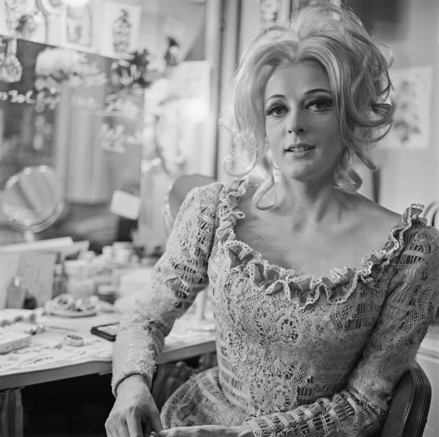 Maggie Smith: 12 Photos of the Actress When She Was Young | Woman's World