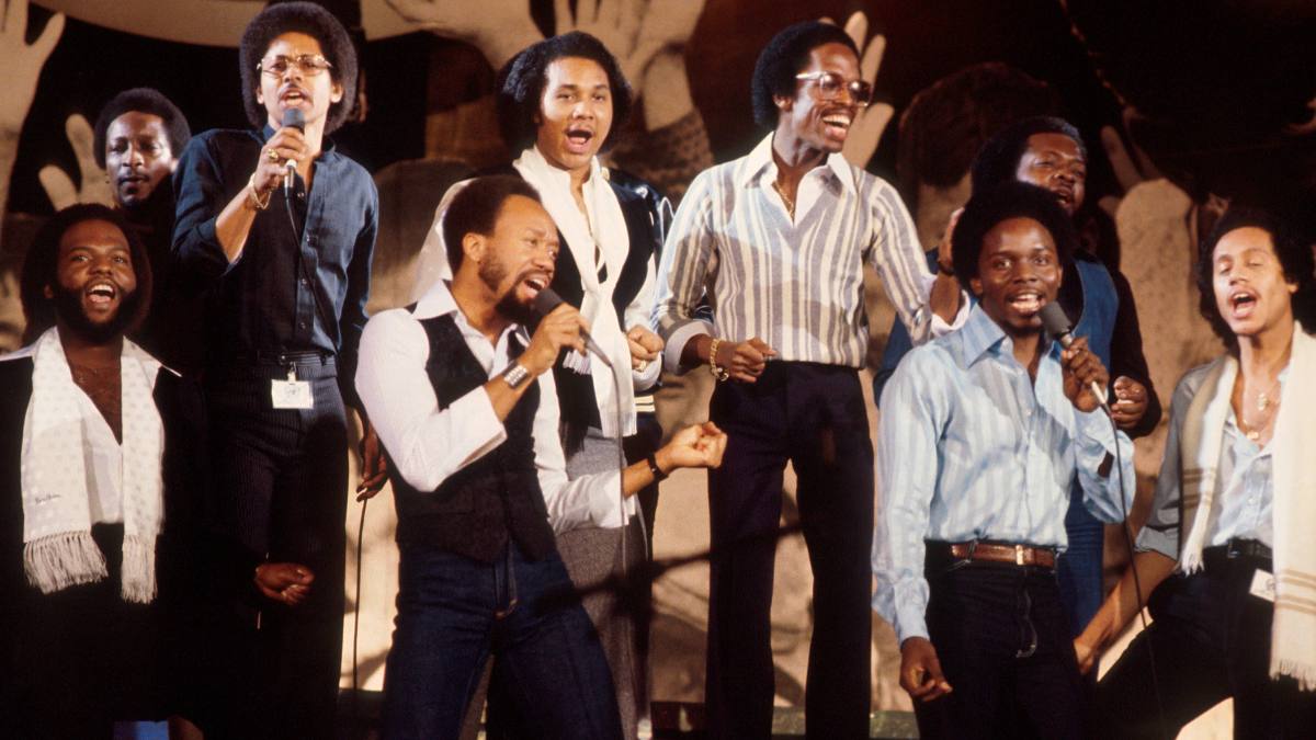 Earth Wind & Fire Songs: Top 14 Tracks | Woman's World