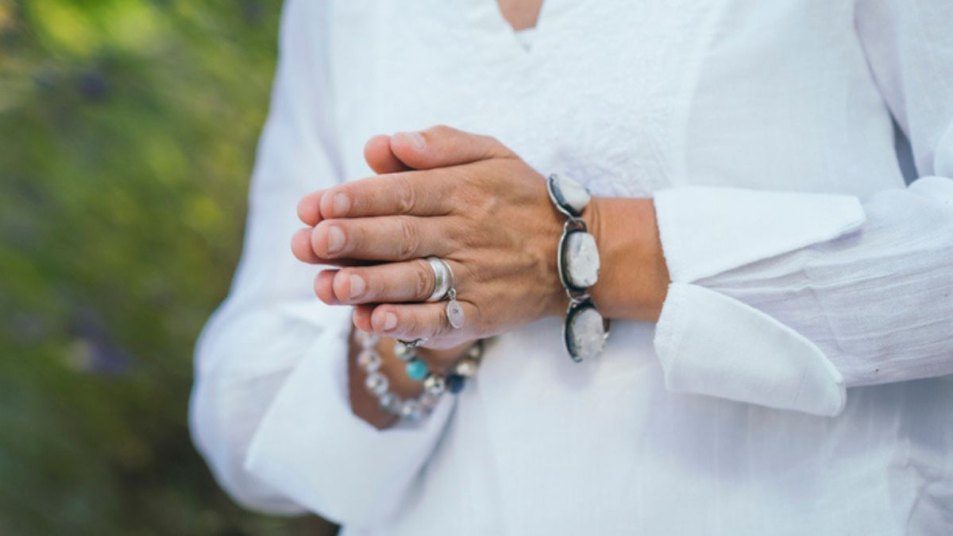 Bruising Easily: Doctors Share Causes and Treatment | Woman's World