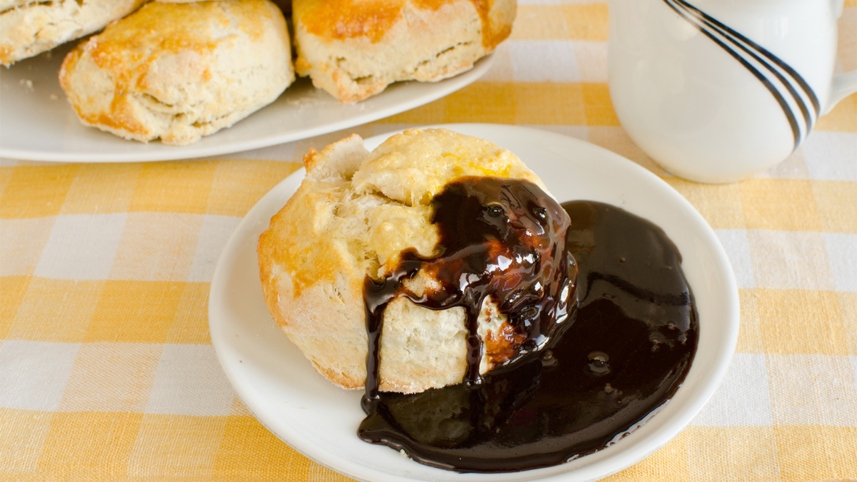 Chocolate Gravy Is a Tasty Dessert Sauce: Step-by-Step Recipe | Woman's ...
