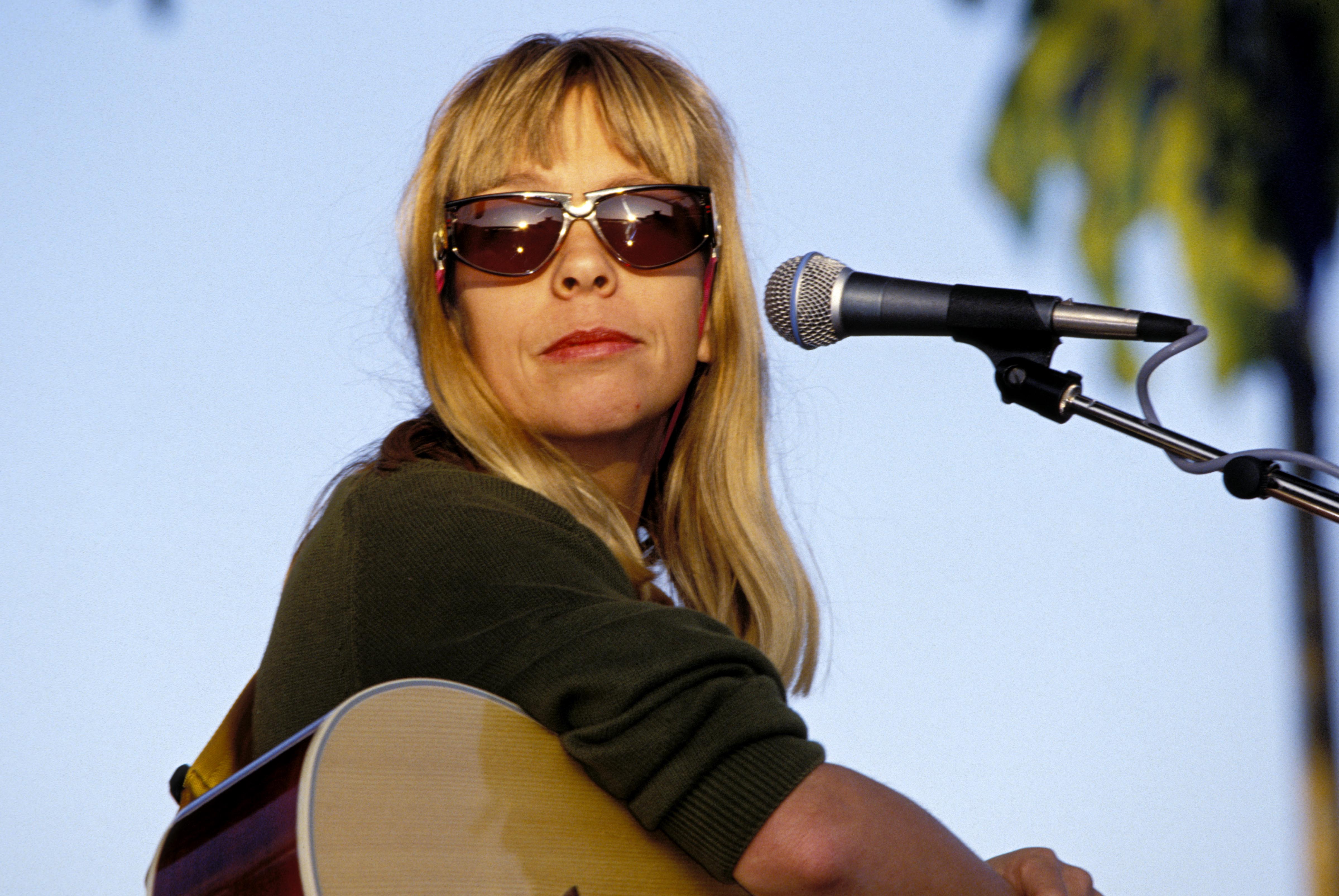 Rickie Lee Jones: What Happened to the Cool '70s Singer-Songwriter ...