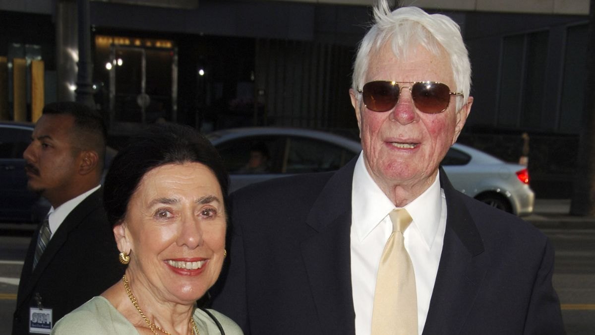 Peter Graves: 10 Facts About the 'Mission: Impossible' Actor | Woman's ...