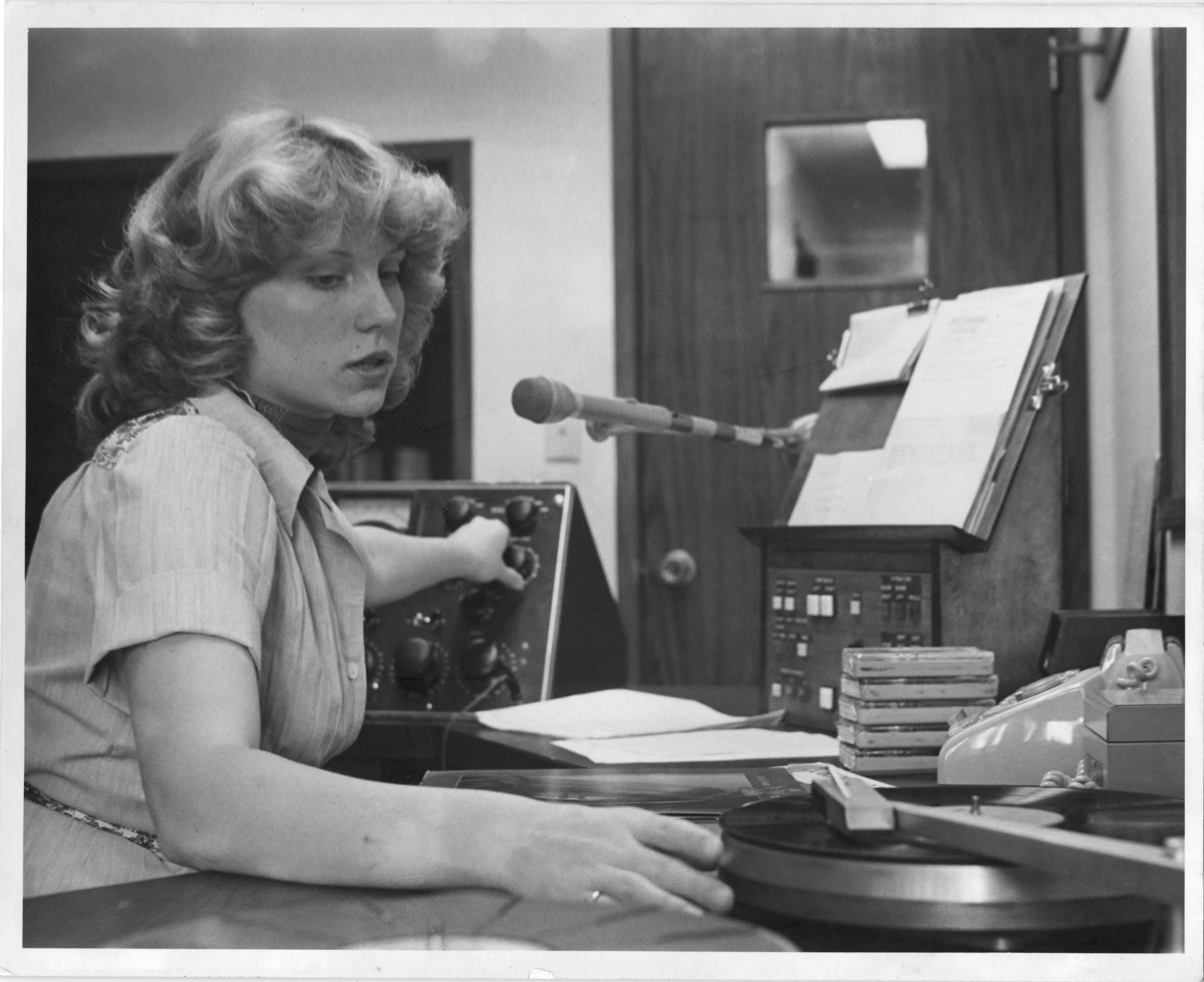 Delilah Radio Host Talks Faith, Self-Worth And Overcoming Grief | Woman ...
