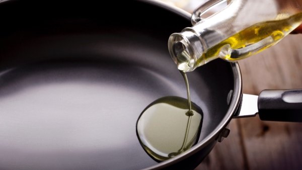 Is Teflon Safe? How To Avoid ‘Teflon Flu’ Caused by Nonstick Pans ...