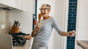 Does Your Voice Change When You Get Older? Yes: MDs Explain | Woman's World