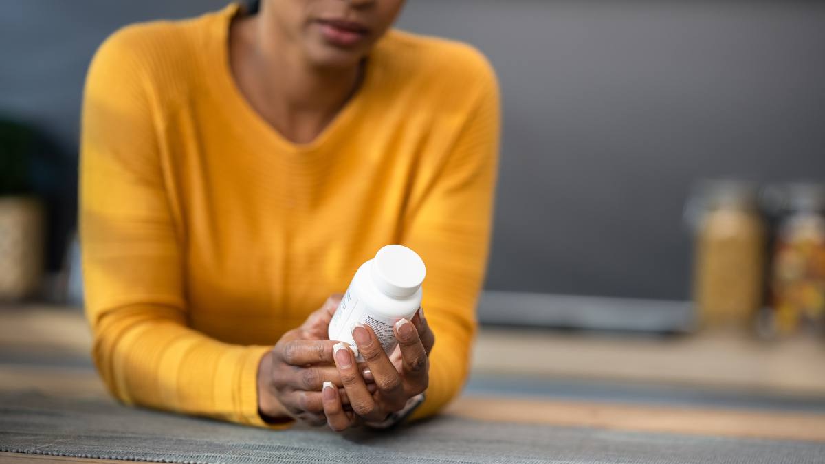 Best Supplements for Menopause To Ease Hot Flashes, Balance Hormones ...