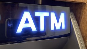 Viral Atm Glitch at Chase Bank: Fraud Response From the Bank | Woman's ...