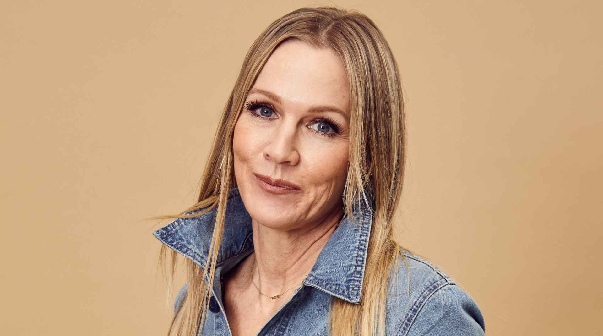 Jennie Garth Talks Wisdom After 50, Fashion and Choosing Herself ...