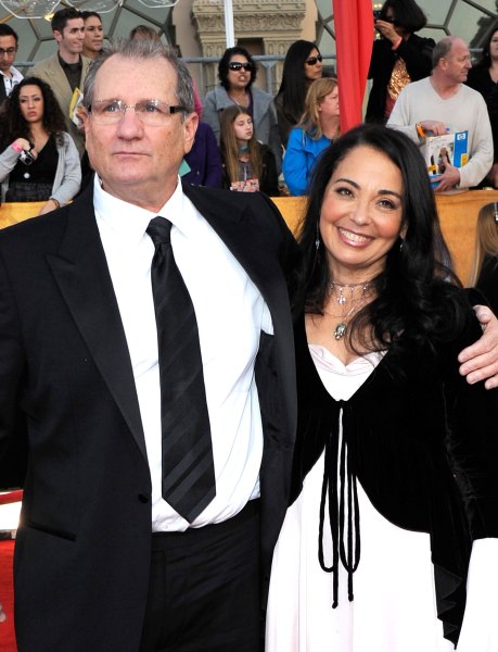 ‘Married…With Children’ Cast: Real-Life Couples Revealed | Woman's World
