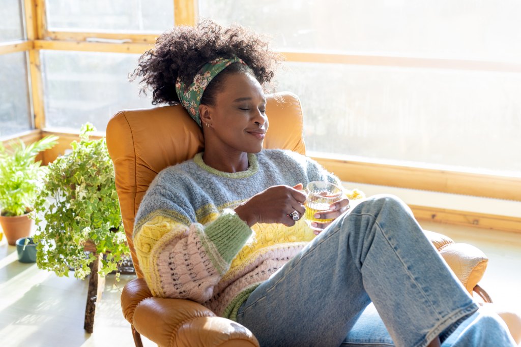 How to Relieve Gas Pain Fast With Easy Home Remedies | Woman's World