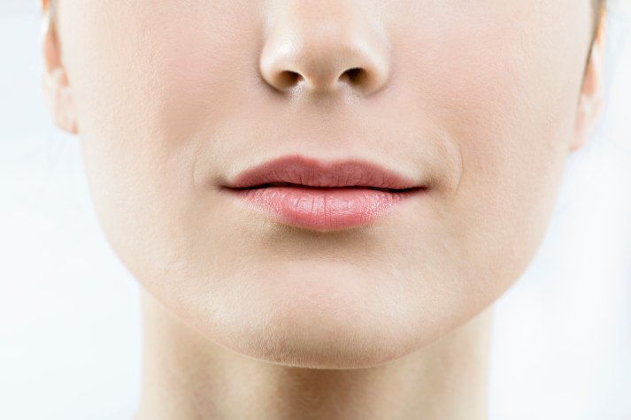 Double Lip Line: What It Is and How It Makes Lips Look Plumper | Woman ...