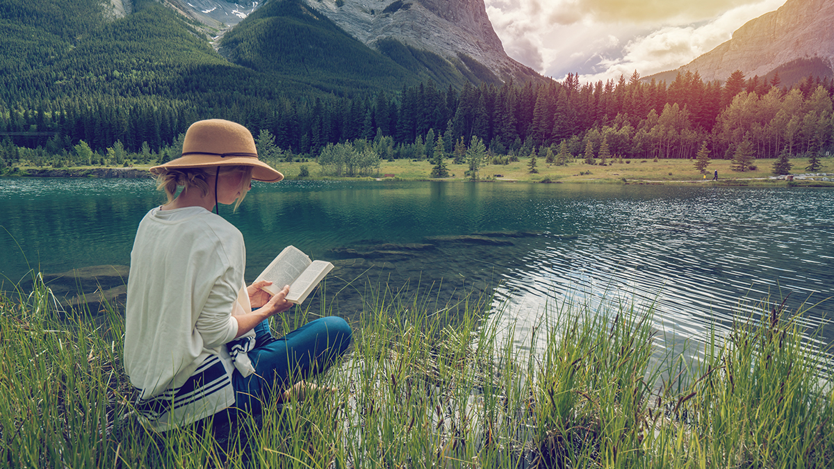 Time Travel Books: 11 Mind-Bending Reads To Enjoy! | Woman's World