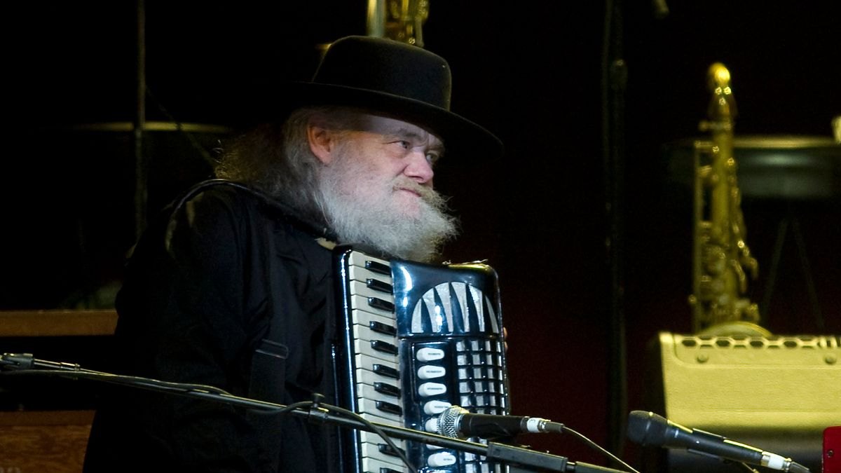 Garth Hudson of The Band Dead at 87: Musical Genius Remembered | Woman ...