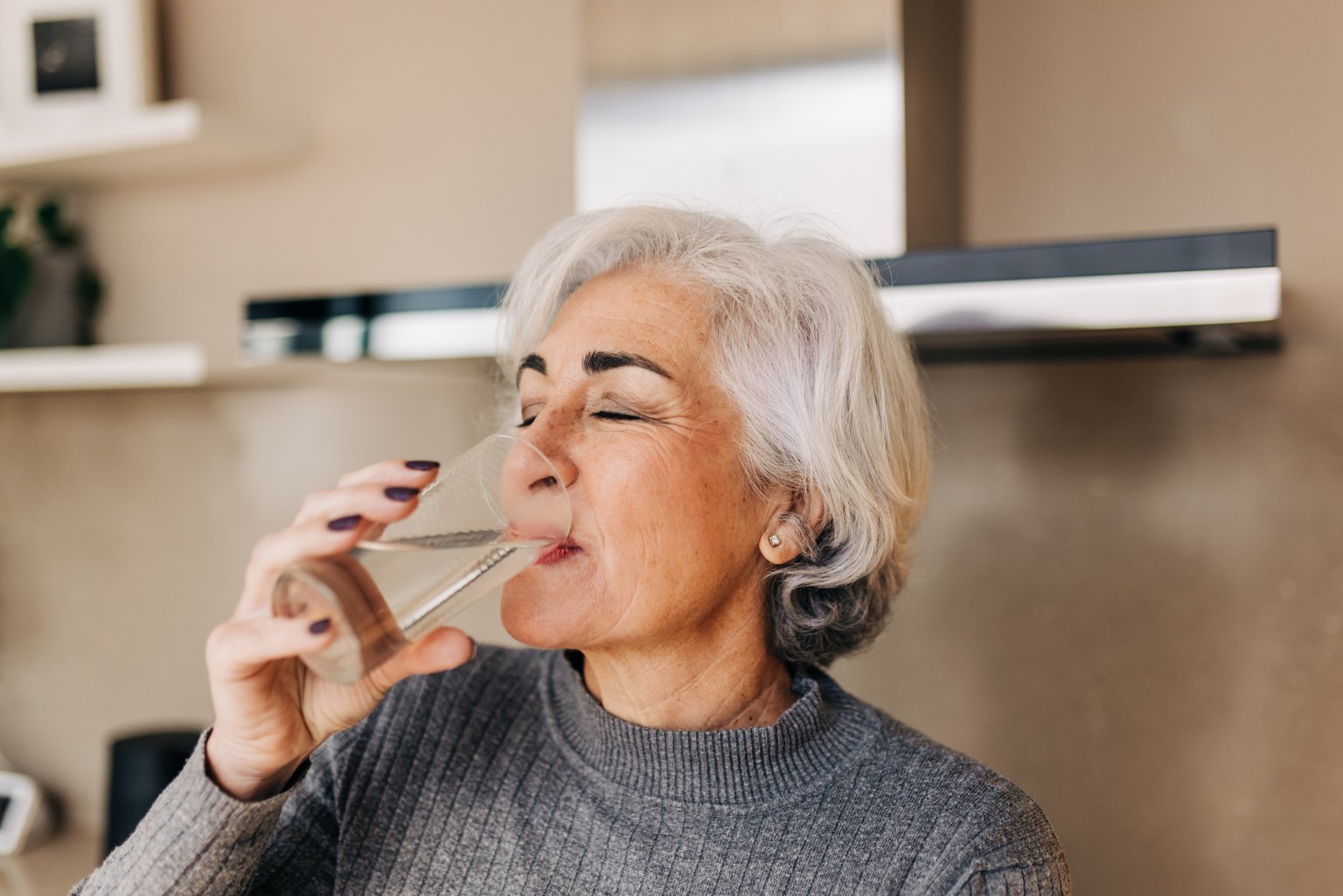 Flashes of Light in Your Eye? Learn the Causes and Cures | Woman's World