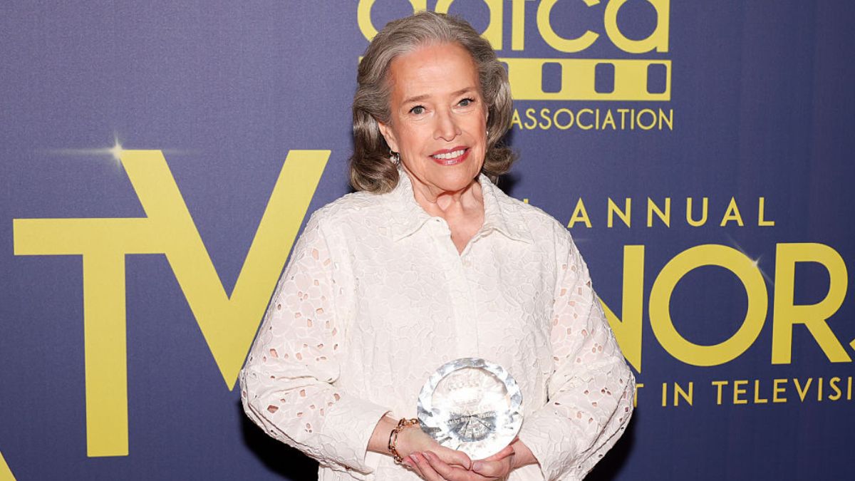 'Matlock' Costume Designer Hope Hanafin Dishes on Dressing Kathy Bates ...
