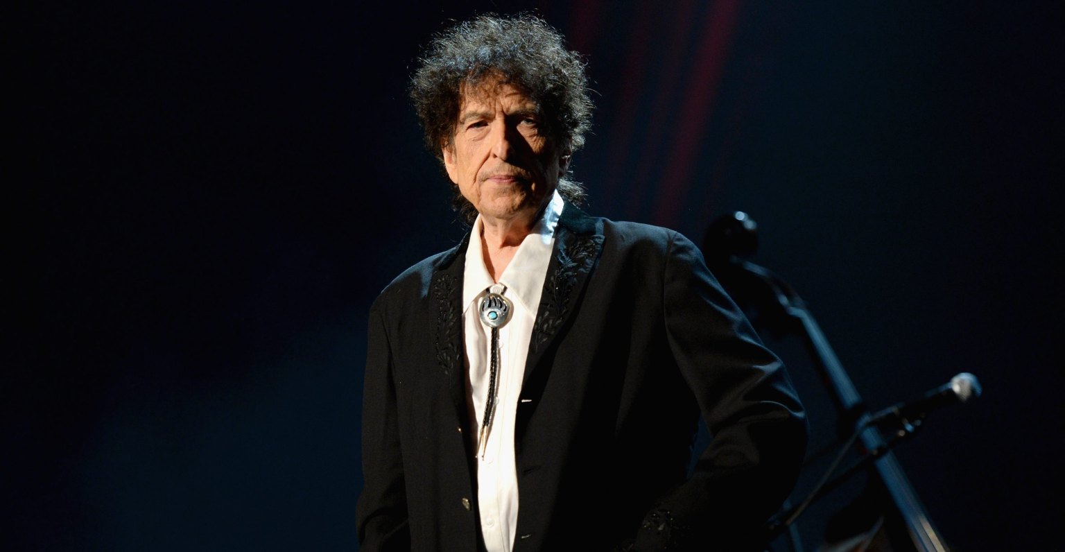 Joan Baez and Bob Dylan: A Love Story That Defined the ‘60s | Woman's World