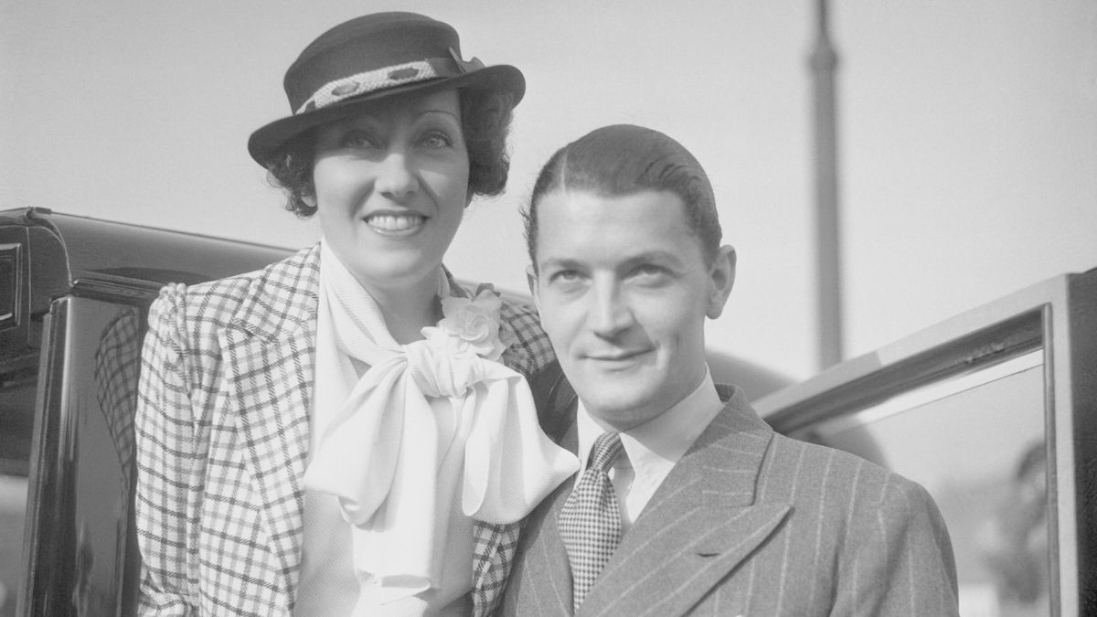 Gloria Swanson’s Spouses: The 6 Husbands She Married and Left | Woman's ...