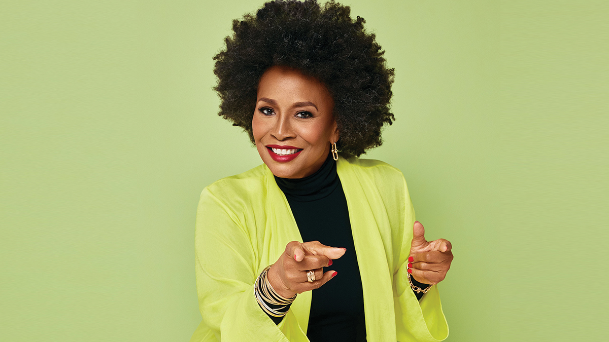 How Old Is Actress Jennifer Lewis 60 Photos - Moonagedaydream.film