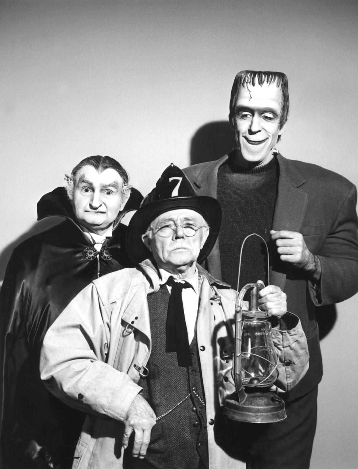 15 Rare 'The Munsters' Behind-the-Scenes Photos with Fred Gwynne and ...