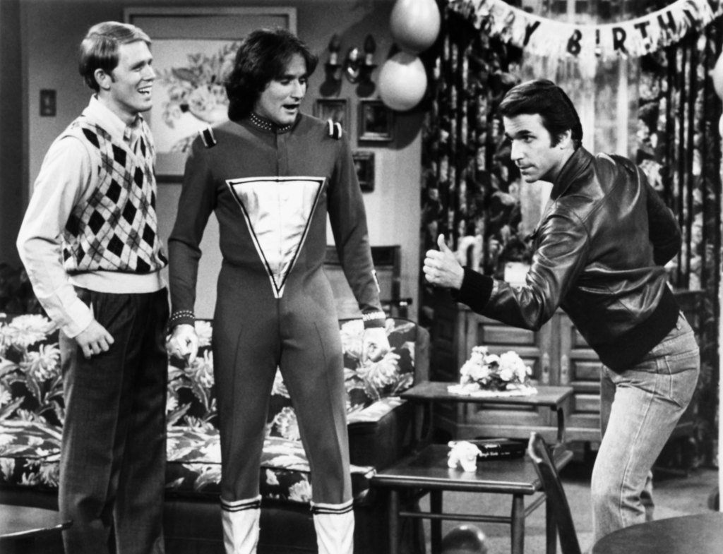 ‘Happy Days’ Guest Stars You Forgot: Robin Williams, Tom Hanks | Woman ...