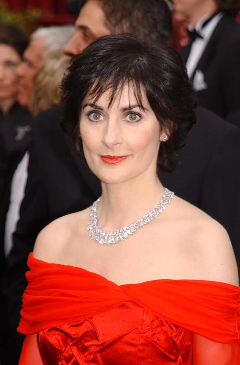 10 Ethereal Facts About Enya, New Age Music Queen | Woman's World