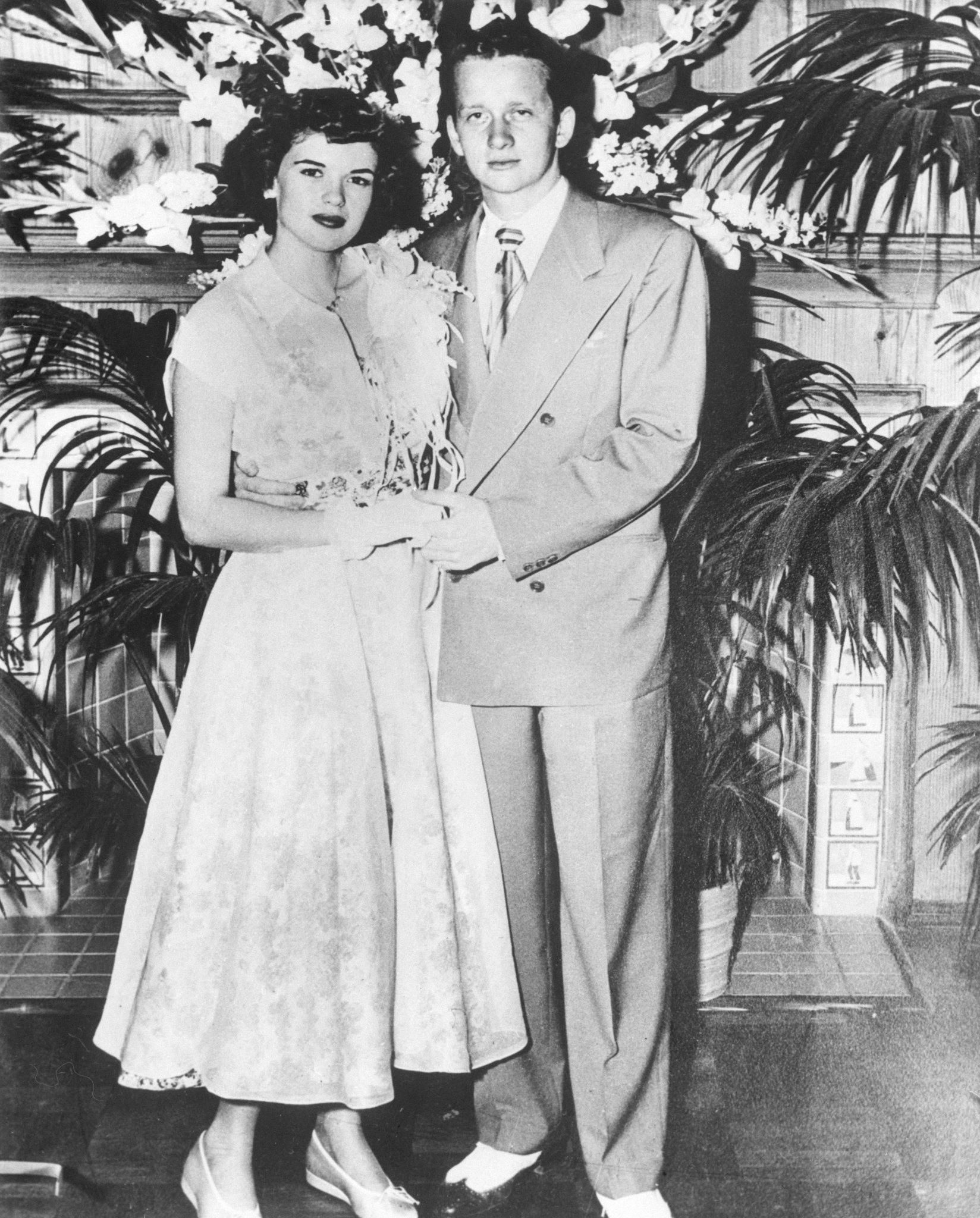 Jayne Mansfield's Husbands: Mickey Hargitay, Cimber & More | Woman's World