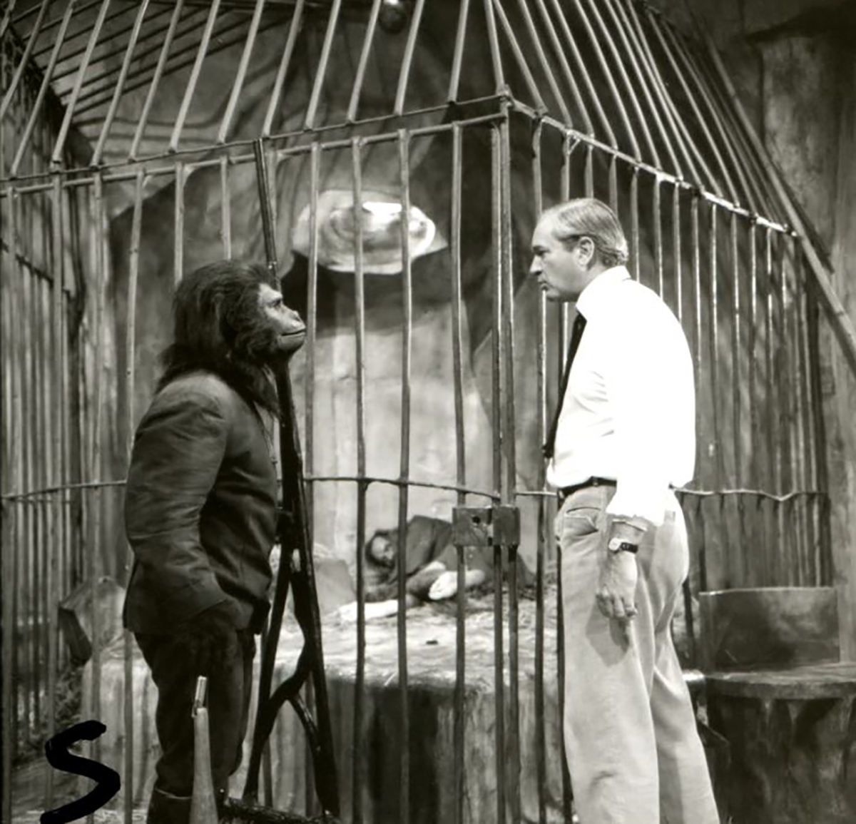 'Planet of the Apes' Rare Photos From the Original Five Films | Woman's ...