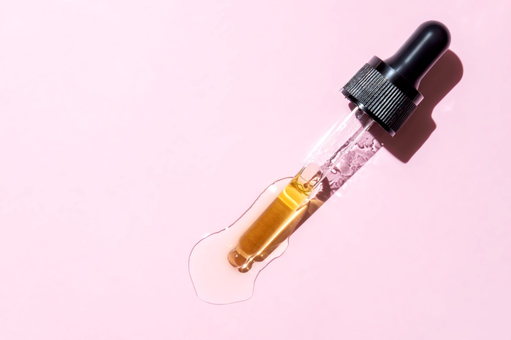 Best Facial Oils: 4 Options That Hydrate, Firm, More | Woman's World