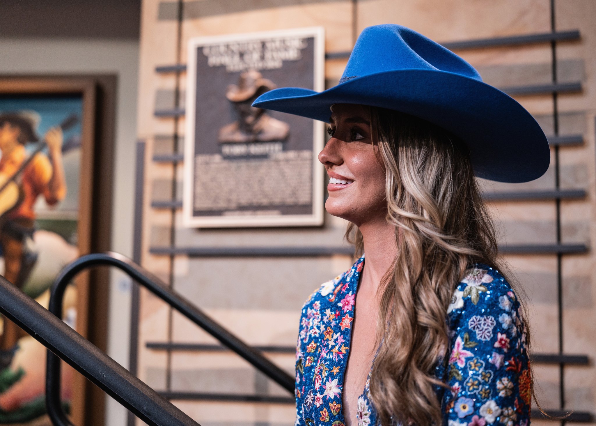Lainey Wilson's Fiancé Is Her 'Biggest Cheerleader'—Meet Duck | Woman's ...