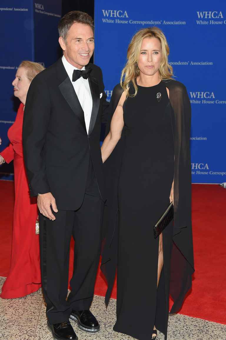 Tim Daly, 69, Weds Téa Leoni, 59—Inside Their 10-Year Romance | Woman's ...