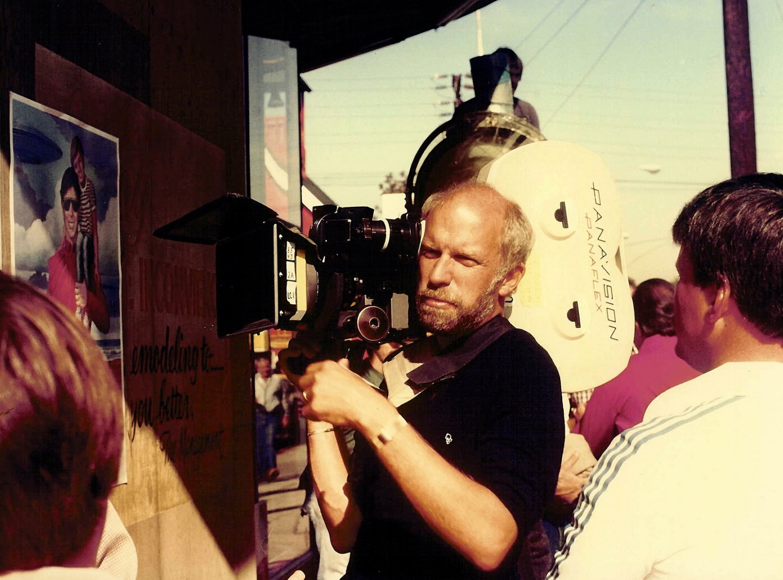 The Untold Story of 'V': The Warning Behind the 1983 Sci-Fi Miniseries ...