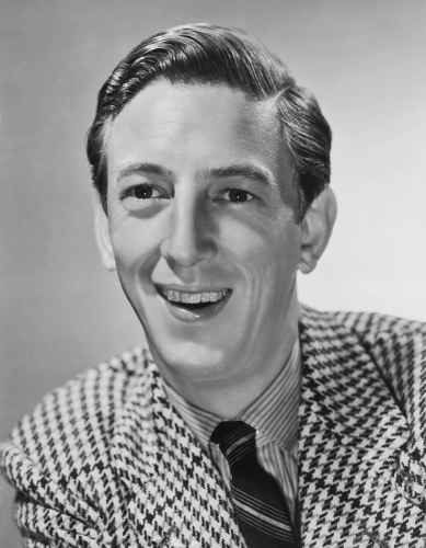 23 Fascinating Facts About Ray Bolger, 'The Wizard of Oz' Scarecrow ...