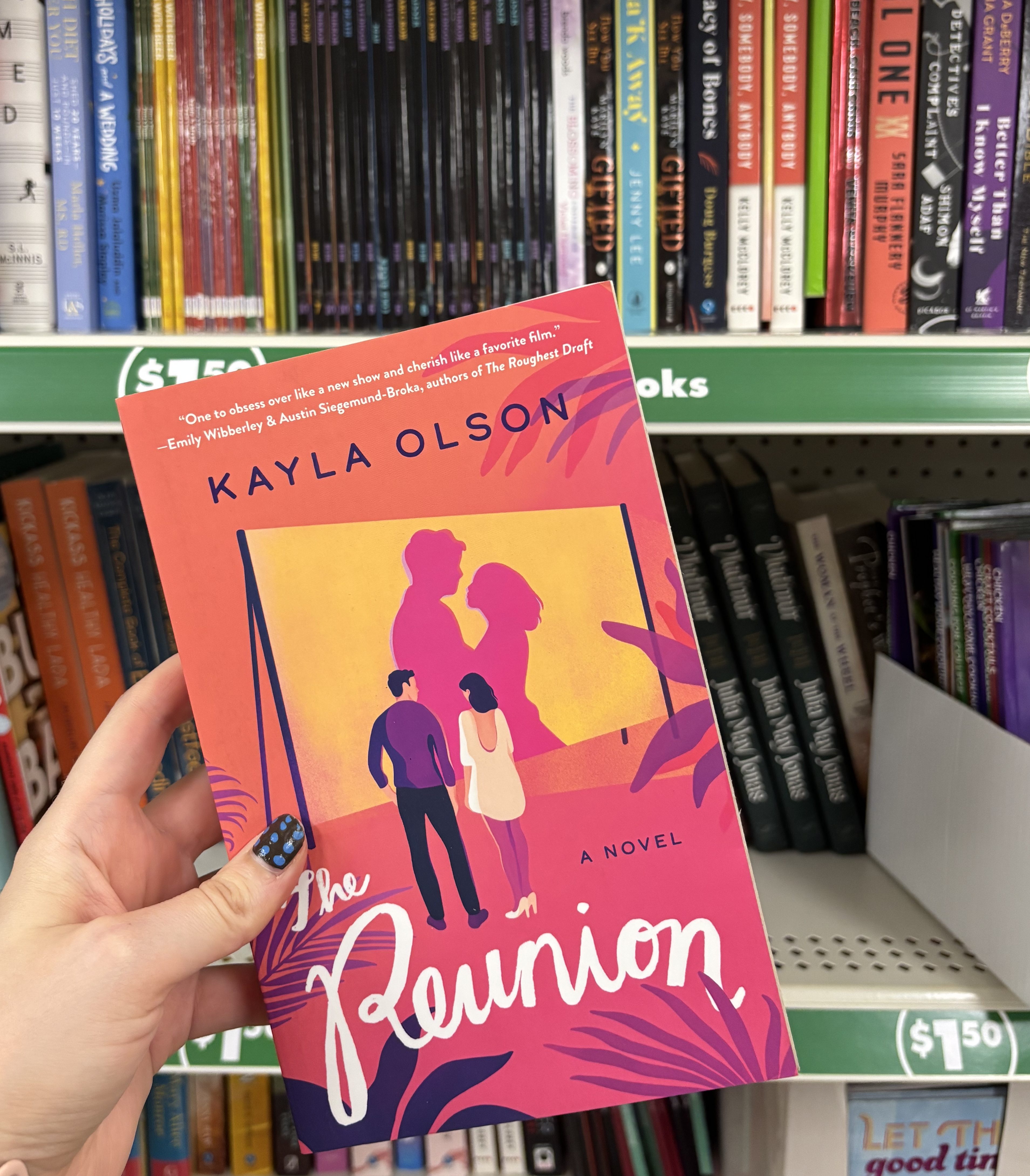 Best $1.50 Dollar Tree Books: Romance, Thrillers and More | Woman's World