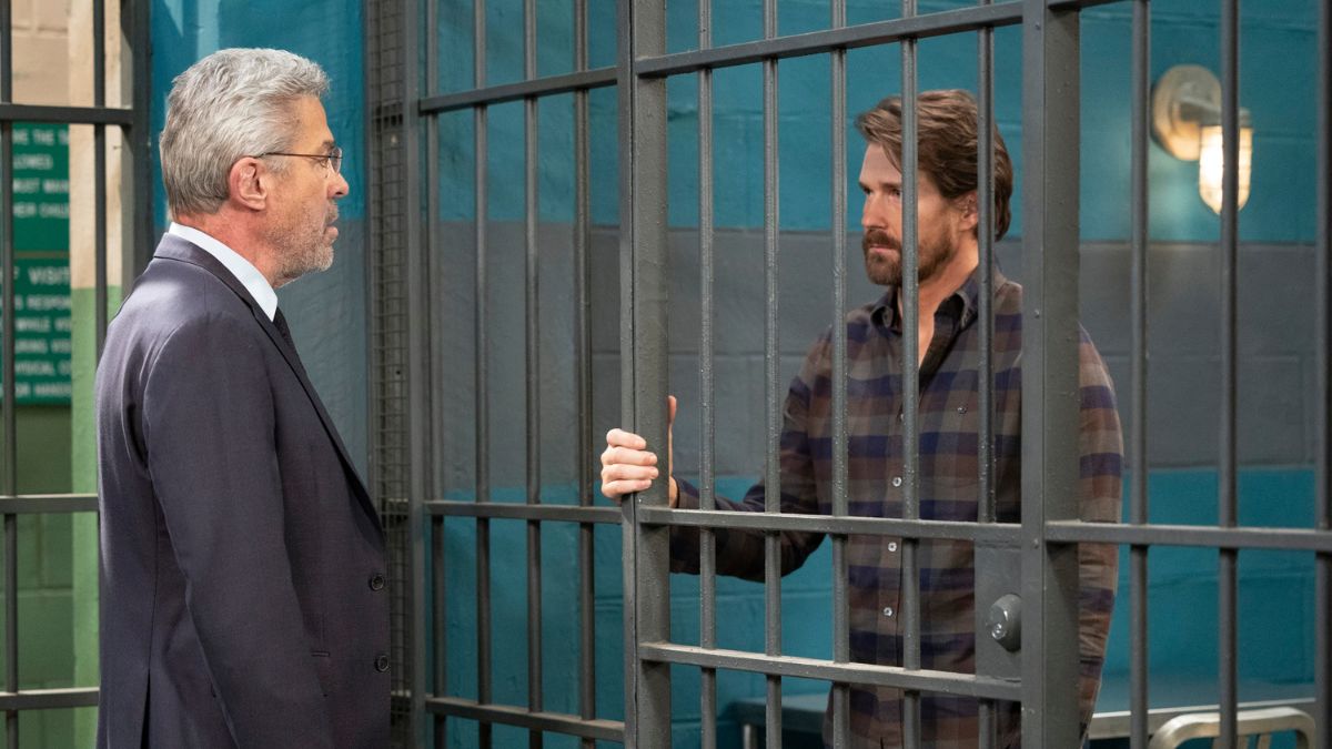 'GH' Star Josh Kelly on Going From Army Vet to Playing Cody Bell ...