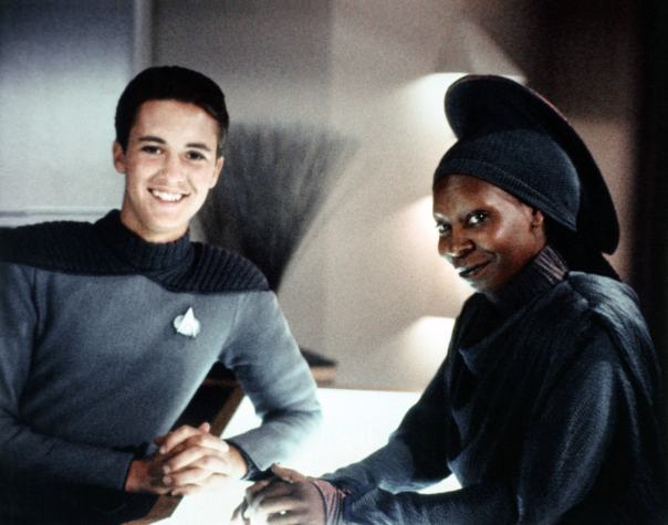 19 Rare 'Star Trek: The Next Generation' Set Photos, 1987 to 2002 ...