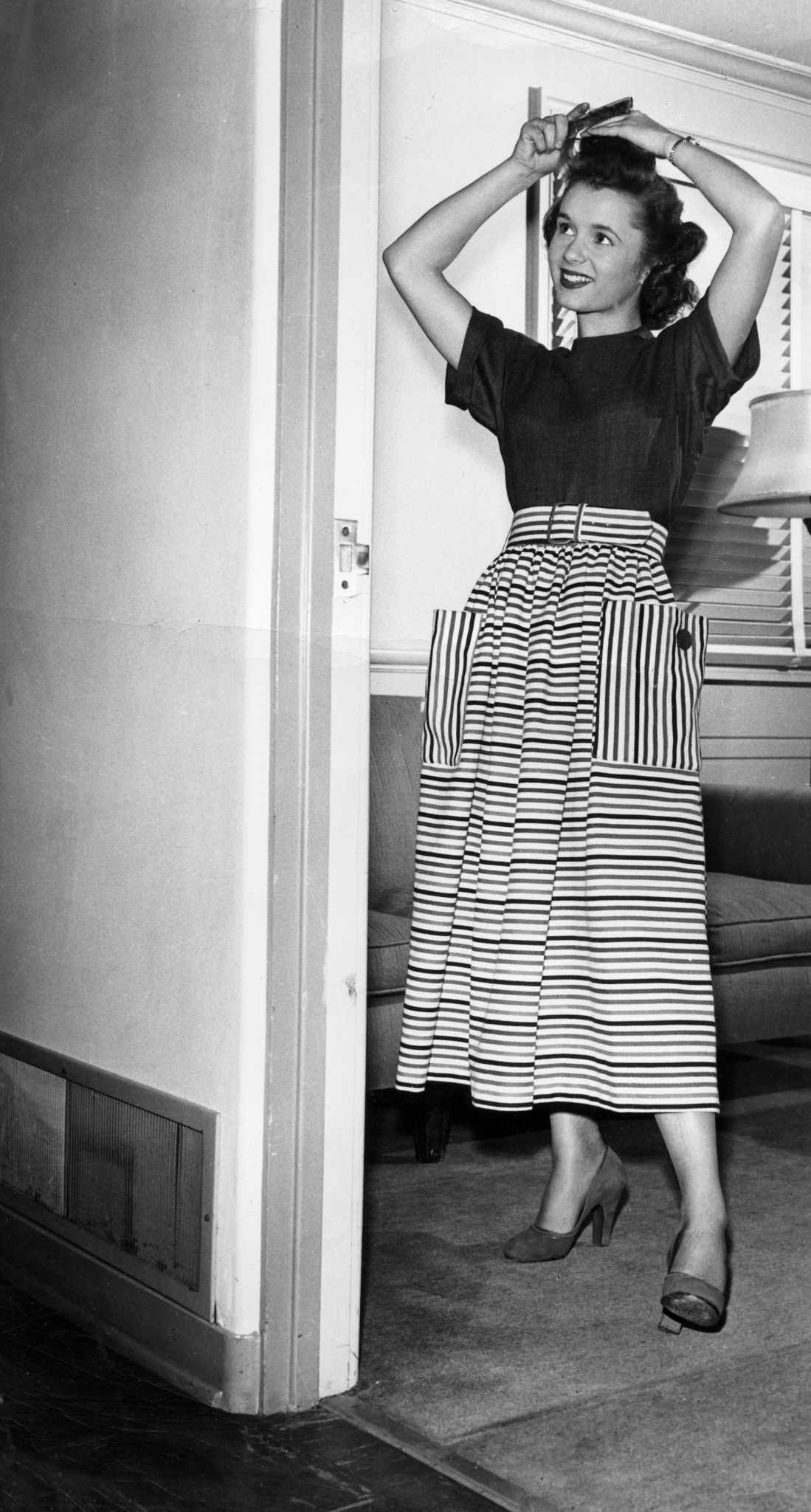 Debbie Reynolds' Early Life and Career: 9 Must-See Rare Photos | Woman ...